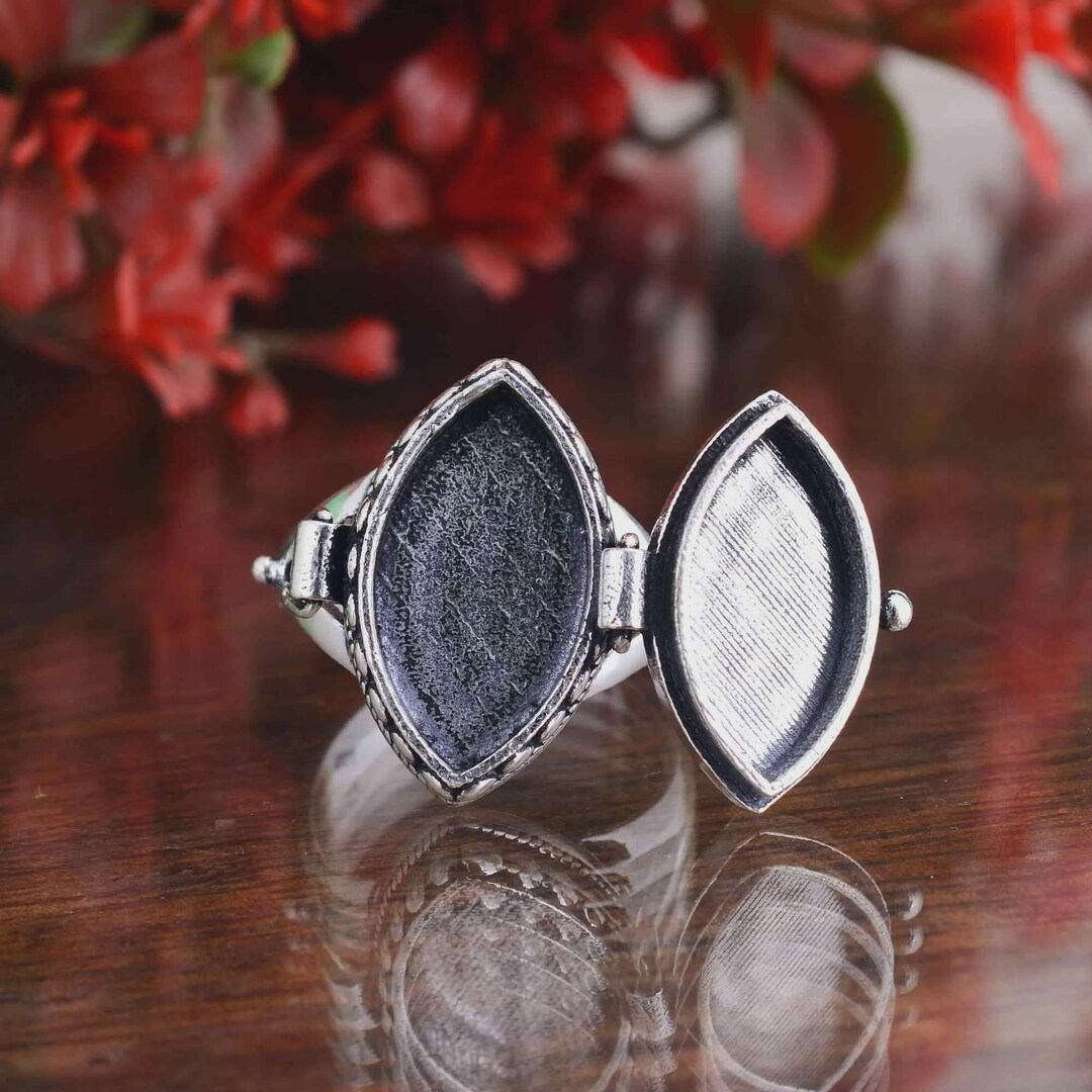Vintage Poison Box Ring, Sterling Silver Secret Locket Ring, Boho ...