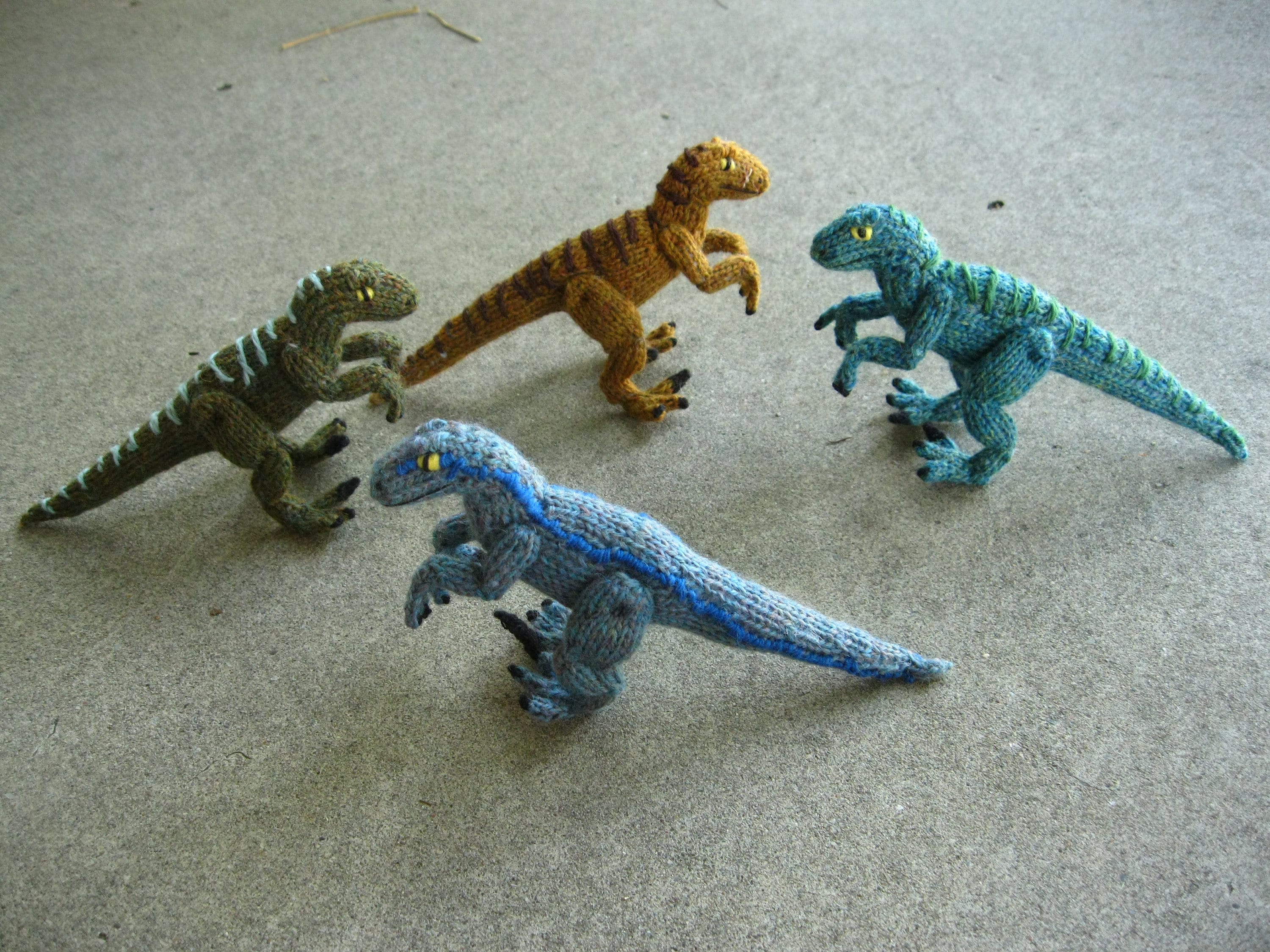 PATTERN- Tiny Knitted Velociraptor (jurassic World) - (knitting Pattern ...