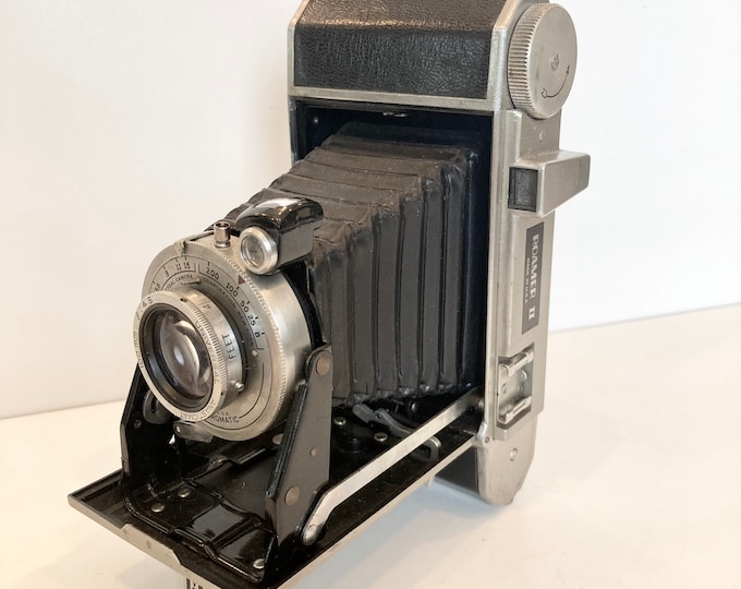 Vintage Film Camera - Rare Universal Roamer II 620 Film Camera - 1930's ...