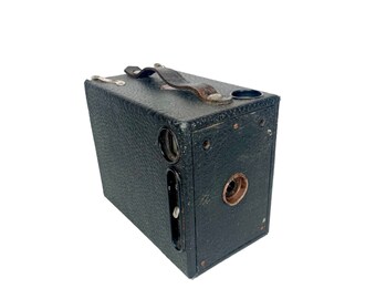 Vintage Box Camera Vintage Kodak Brownie Target Six-20 Box Camera ...