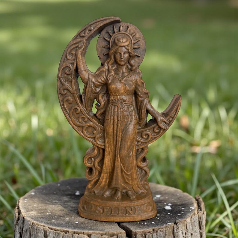 Moon Goddess, Luna Norse Goddess, Wicca Altar, Selene Altar, Luna Altar ...