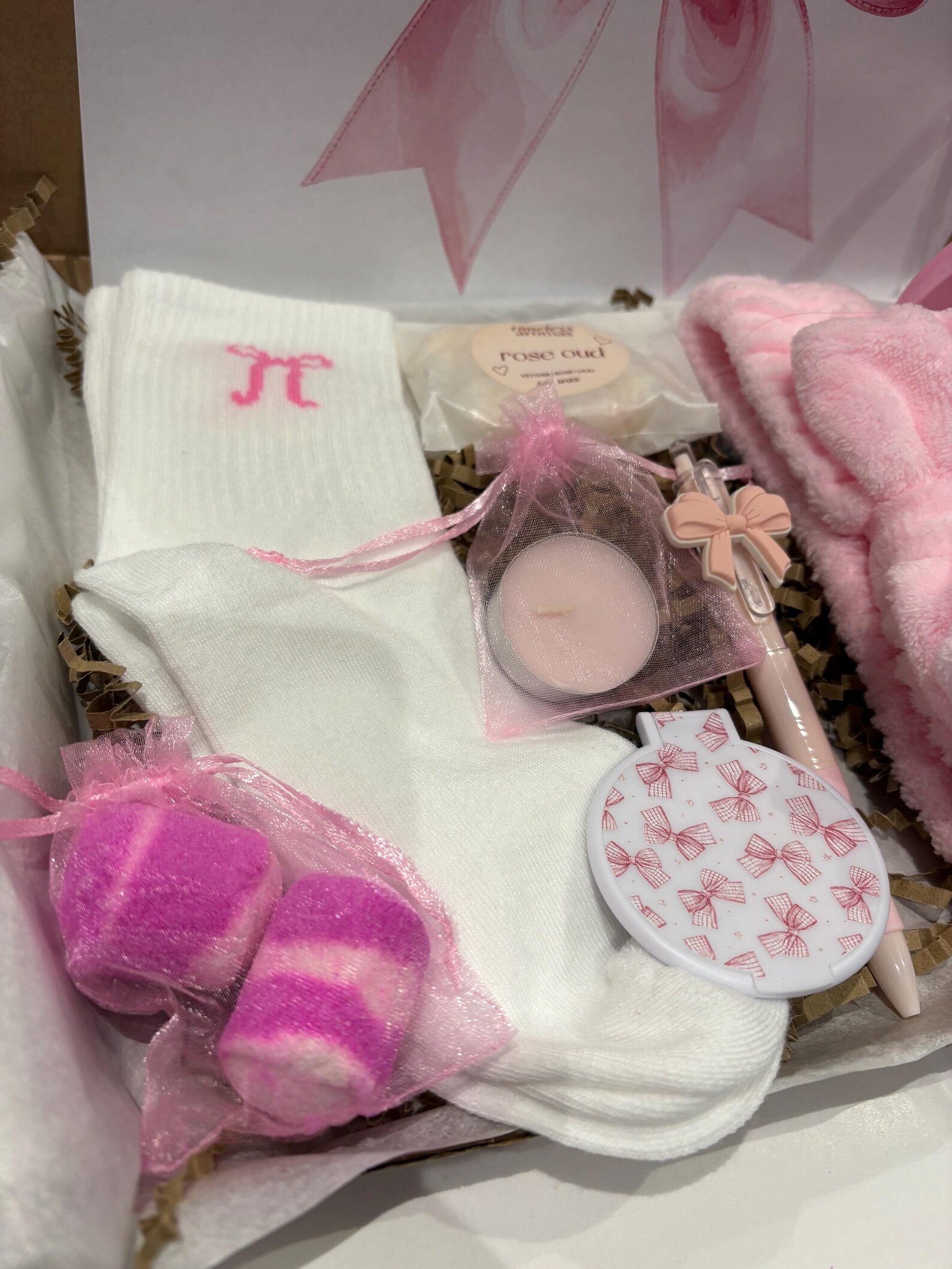 Pink Bow Themed Hamper, Pretty Pink Gifts, Pink Asethetic Gift, Pretty ...