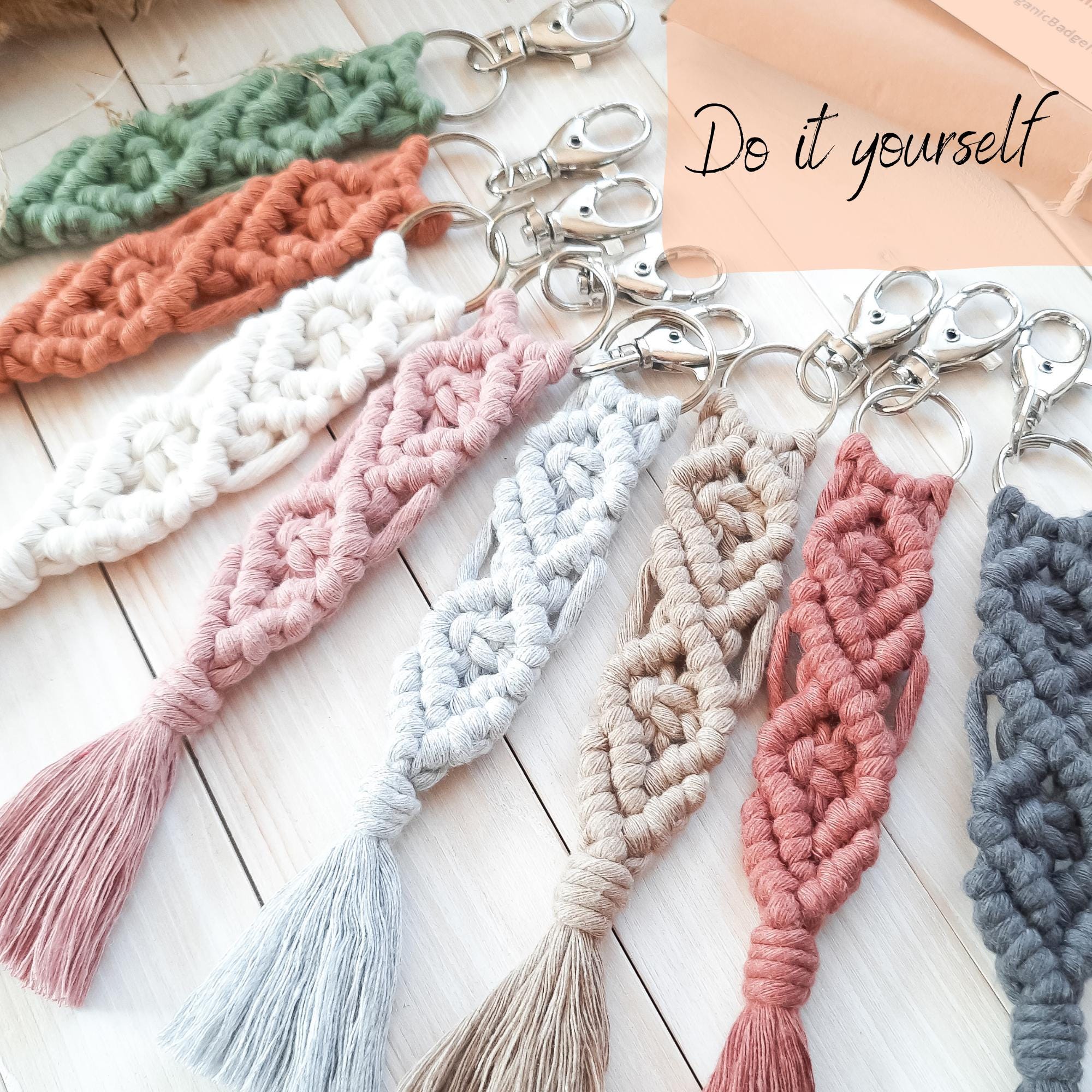 Macrame Keychain Pattern for Beginners | Diamond Pattern Macrame ...