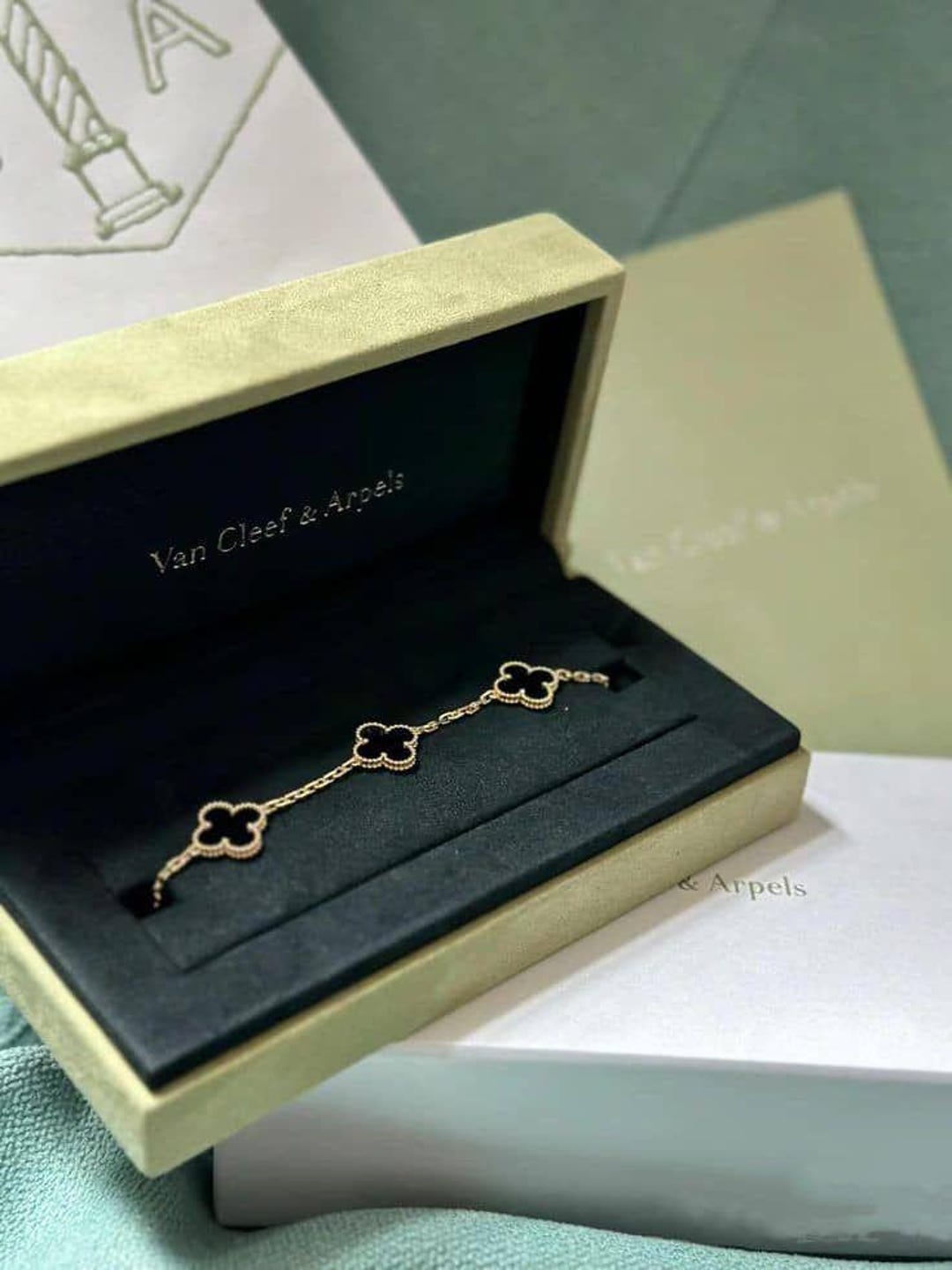 VCA Vintage 18K Yellow Gold Black Cloverleaf Bracelet - Etsy
