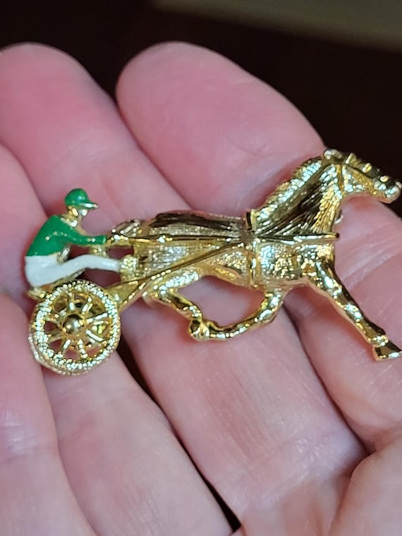 Vintage Gerrys Jockey and Horse Racing Brooch Wheel M… - Gem