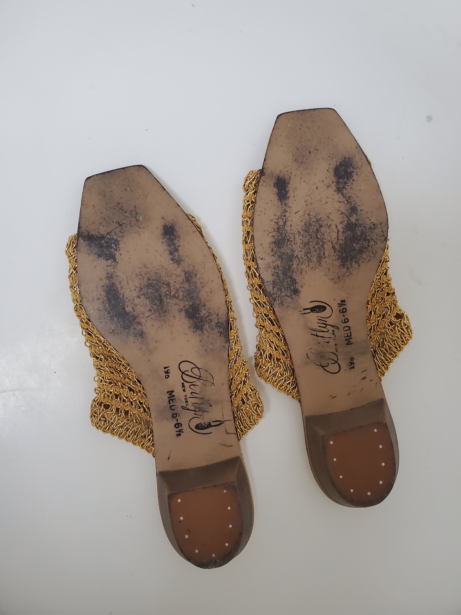 VINTAGE Bertlyn GOLD Mesh Slipper 1960s - Etsy