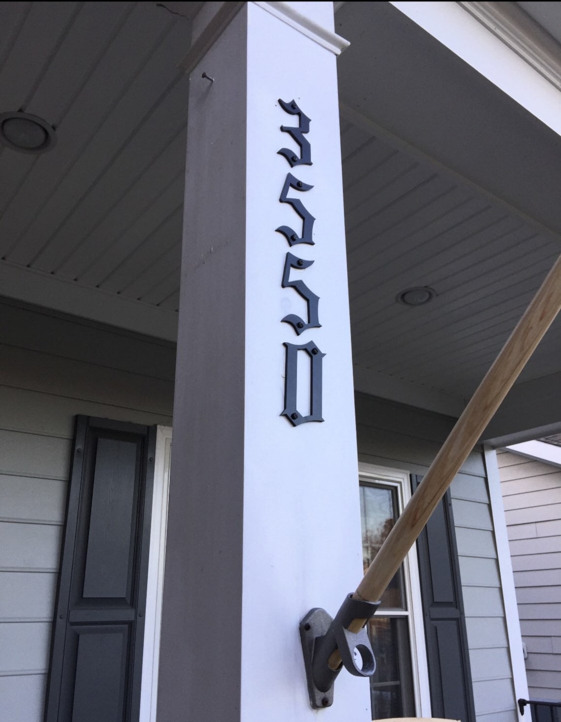8" METAL HOUSE NUMBERS , Old English Style - 8 Inches High - Outside ...