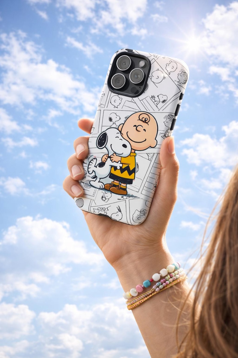 Charlie Brown and Snoopy Hug Phone Case, Peanuts Comic Cover - Etsy