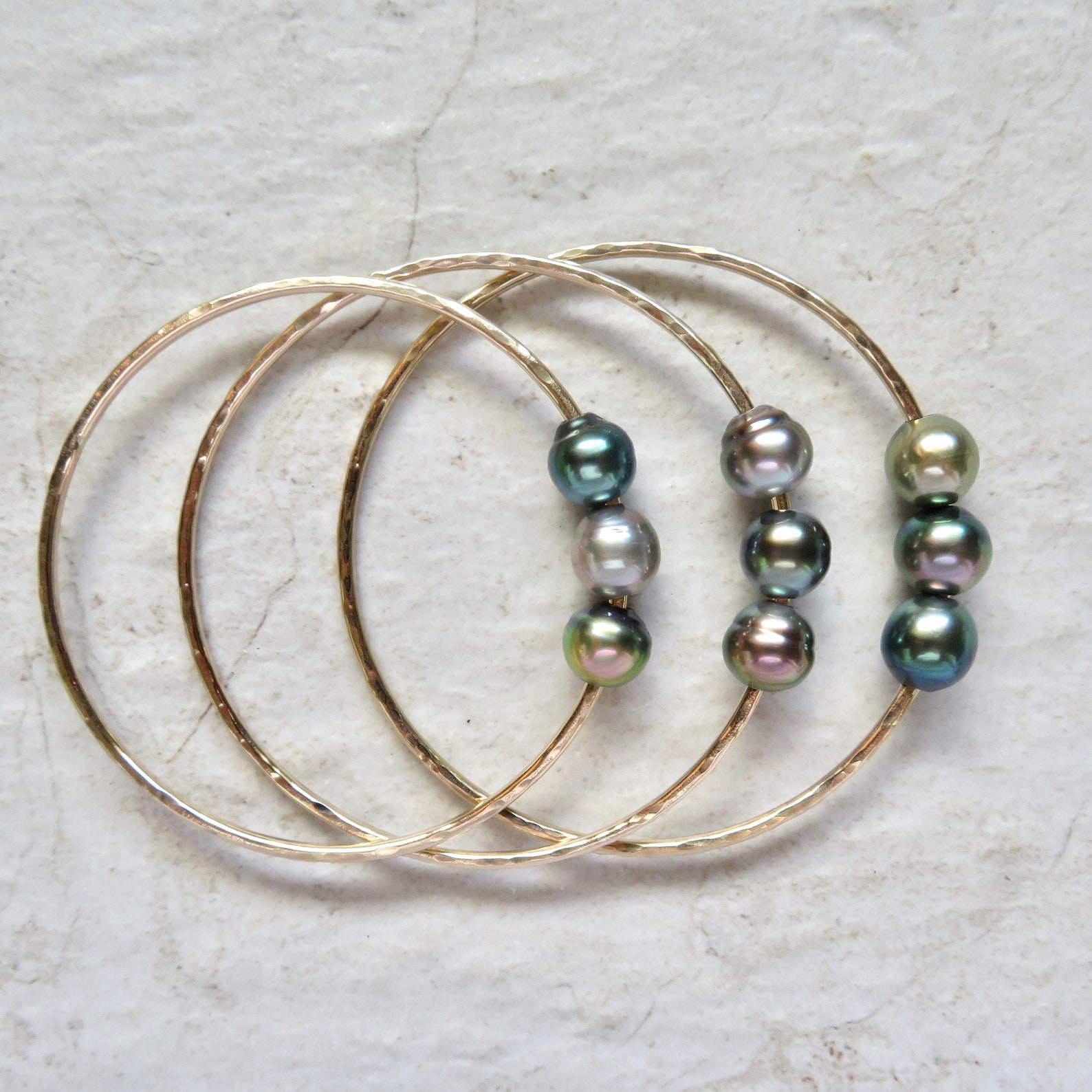 Triple Tahitian Pearl Bangle Gold Hammered Bracelet Genuine | Etsy