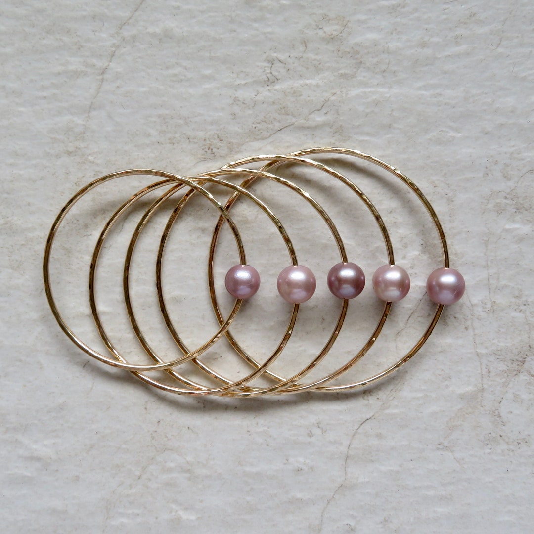 Pink Edison Pearl Bangle, Gold Hammered Bracelet, Bridal Jewelry ...
