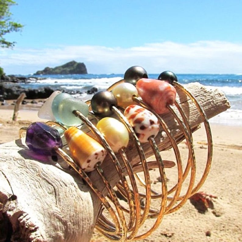 Hawaiian Hebrew Cone Shell Bangle Gold Hammered Bracelet - Etsy
