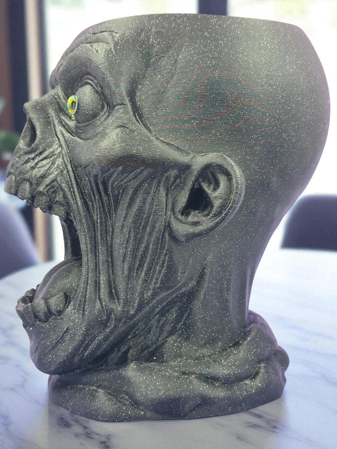 Zombie Skull Planter – Screaming Horror Décor | Gothic Accent & Unique ...