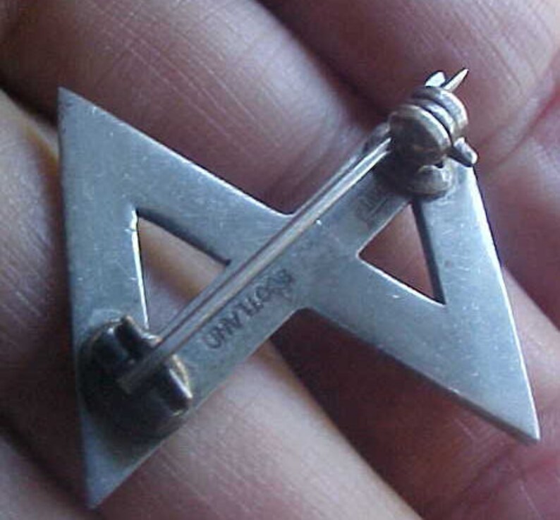 Gift Scots Hour Glass Pewter Silver Pin by David Harkinson - Etsy