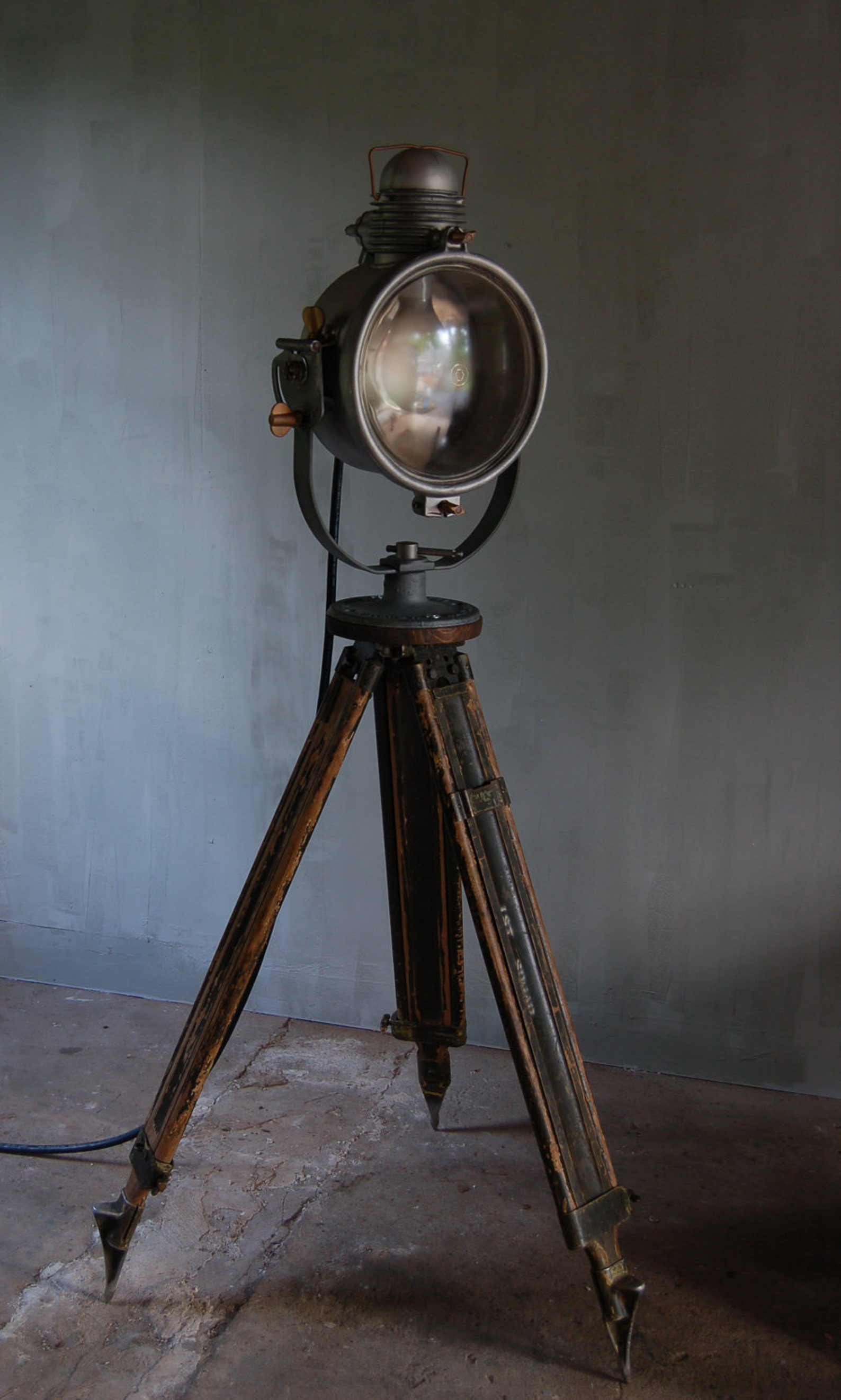 Vintage Industrial Searchlight - Etsy