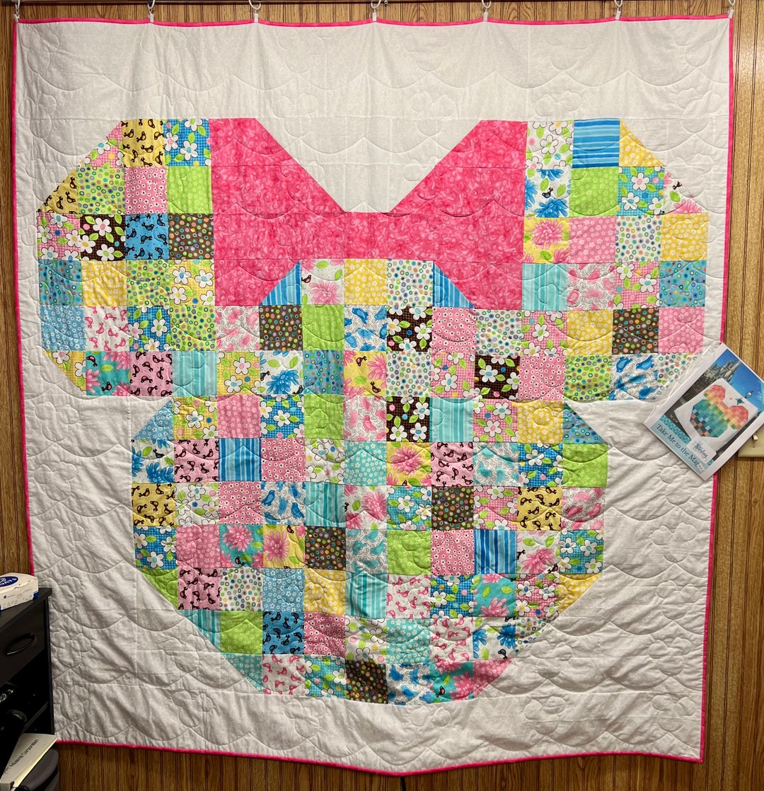 Minnie Mouse Quilt 72 - Etsy