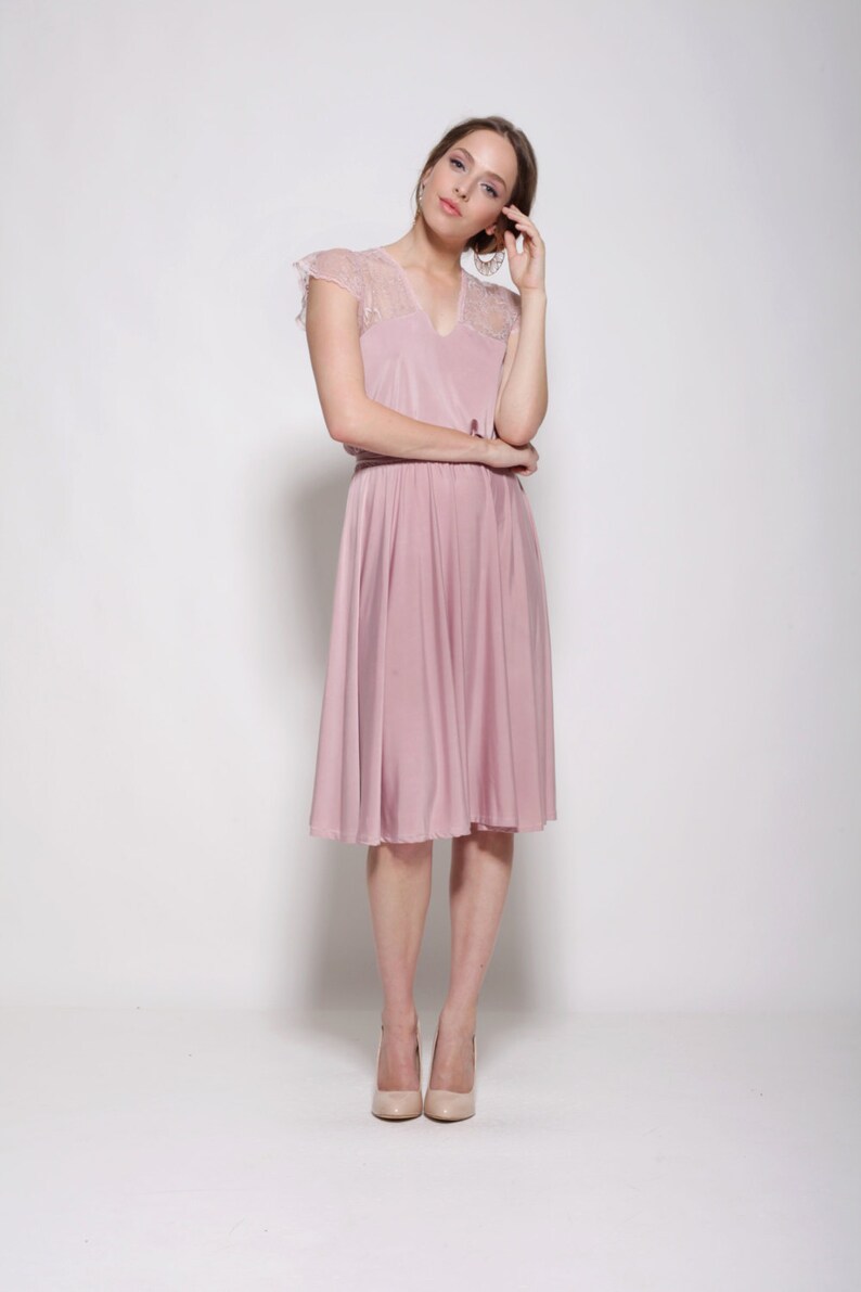 Bridesmaids Blush Dress Knee Length Lace at the Top and - Etsy