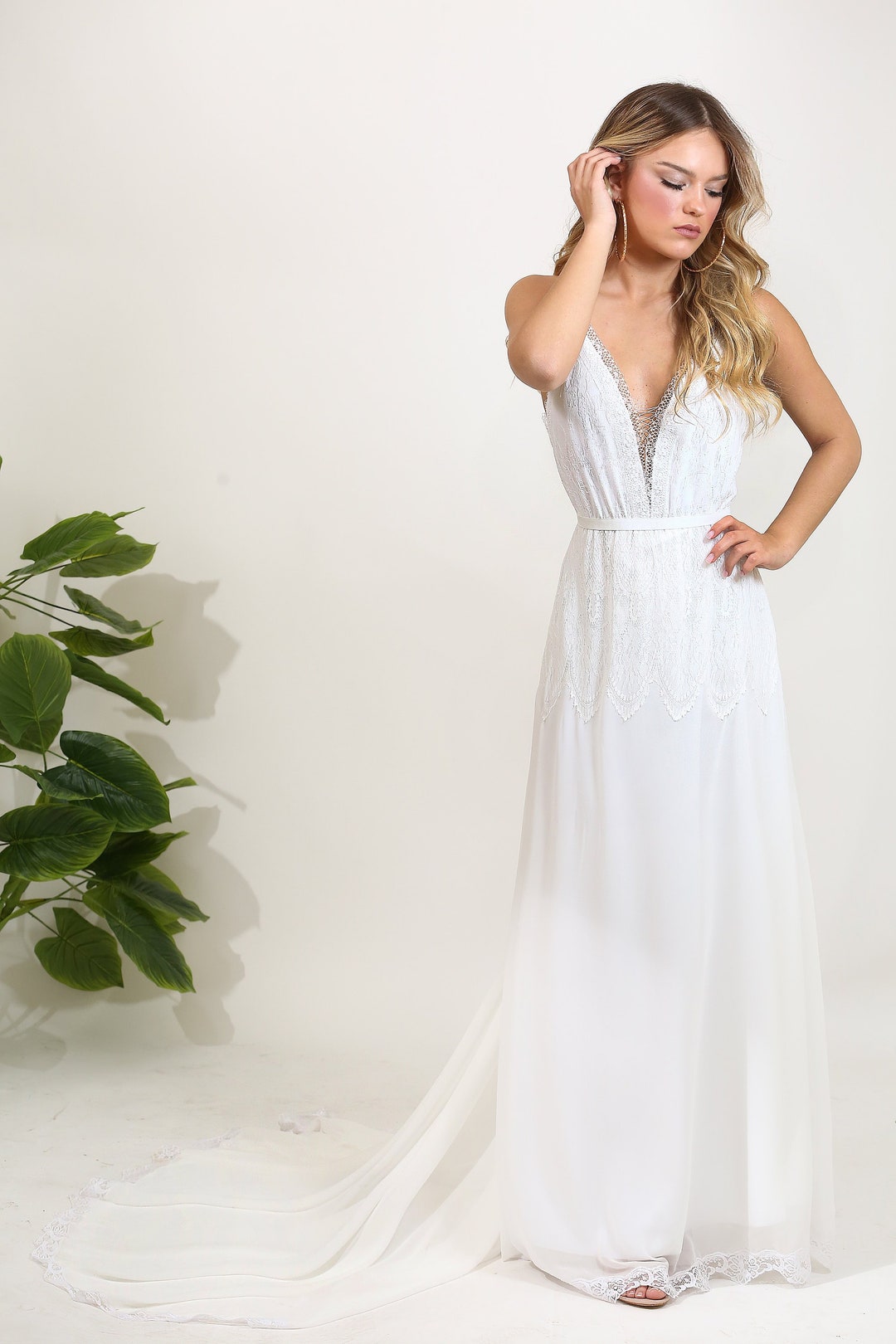 Delicate Wedding Dress With Stunning Lace Top and a Rich Long - Etsy