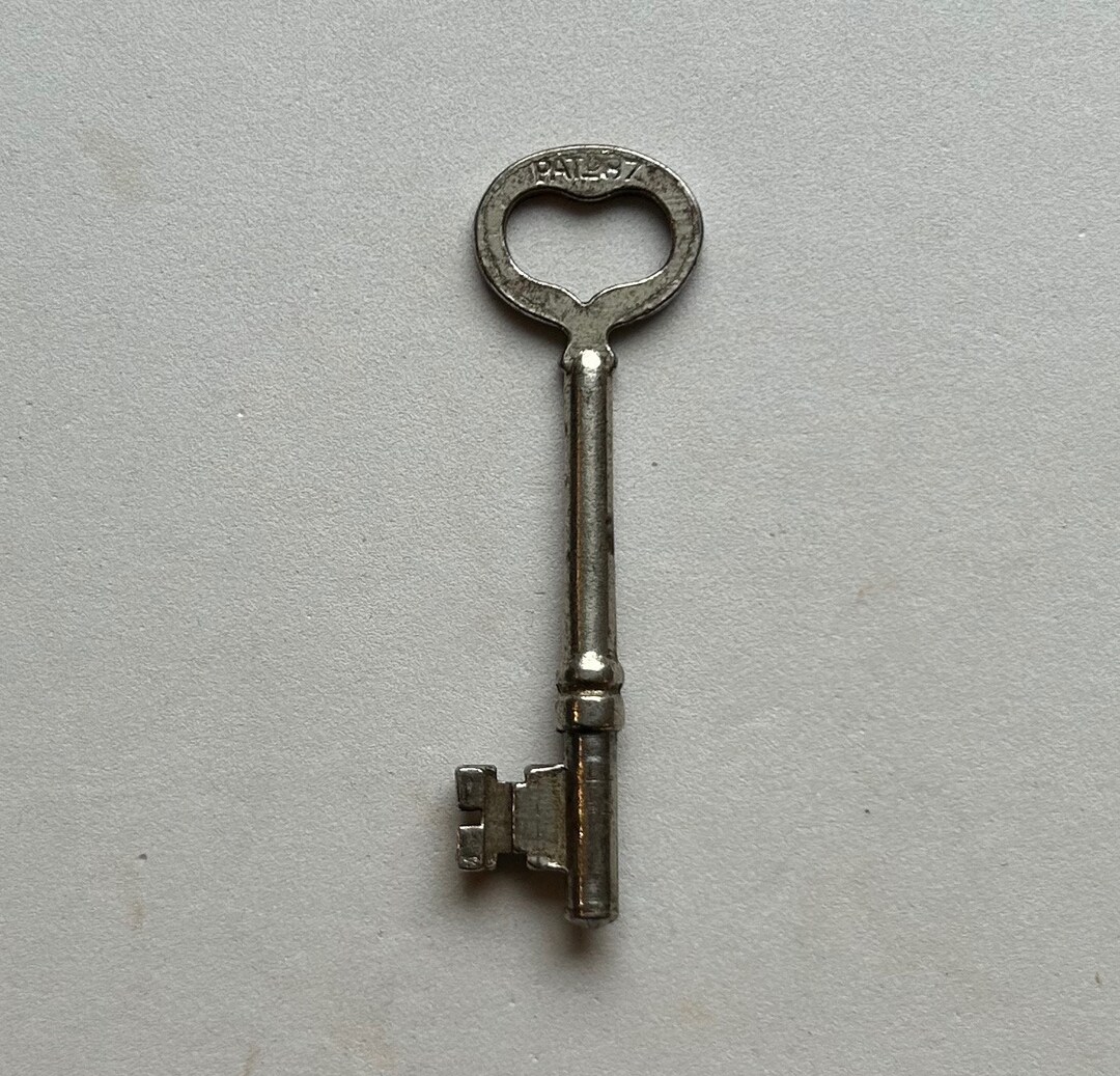 Antique Corbin Skeleton Key With Heart Shaped Bow - Etsy