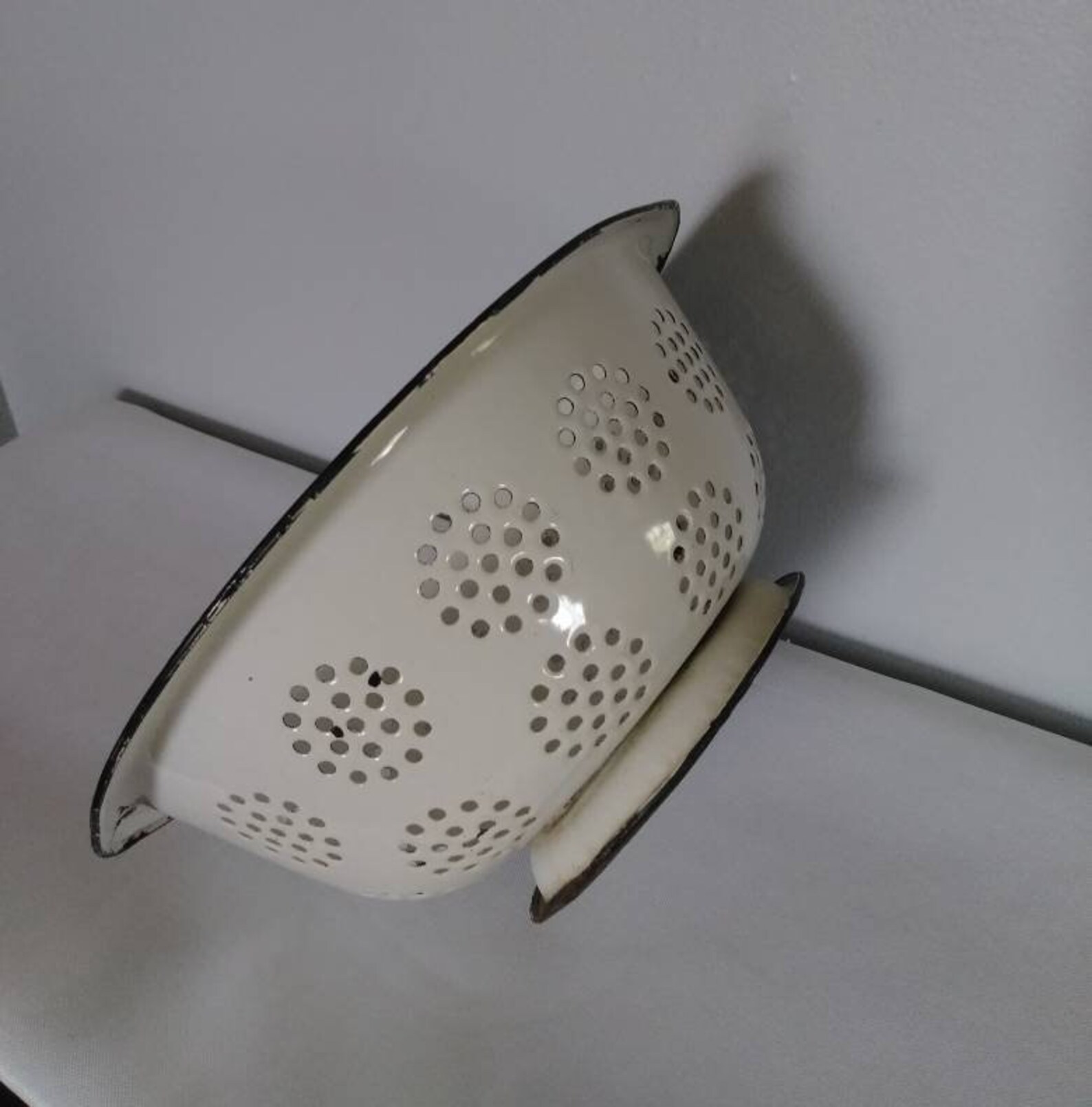 Vintage Enamel Colander Strainer - Etsy