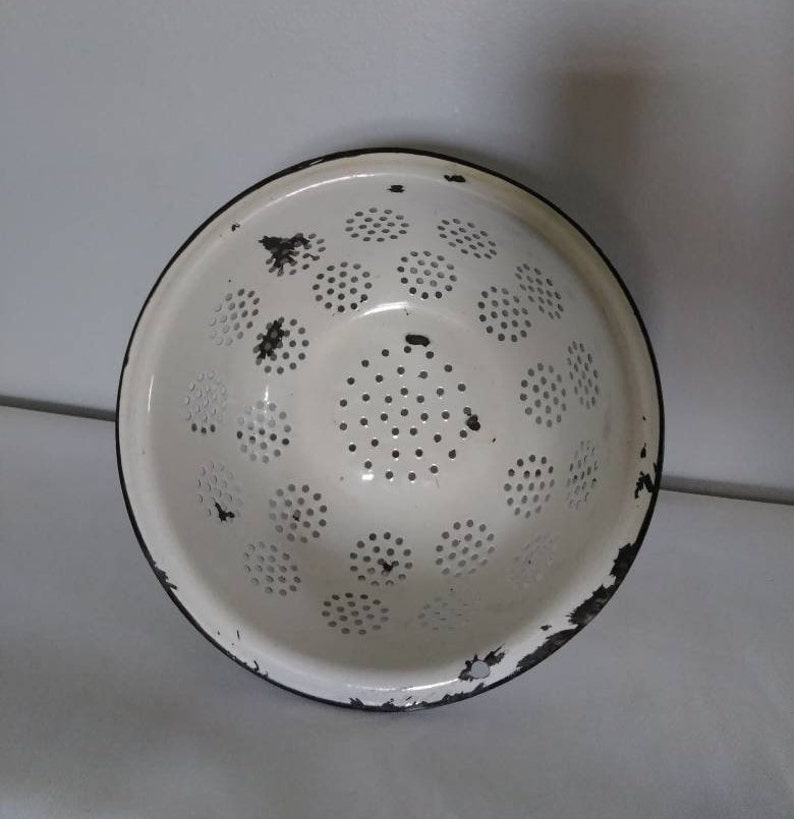 Vintage Enamel Colander Strainer - Etsy