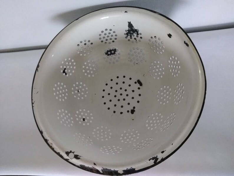 Vintage Enamel Colander Strainer - Etsy