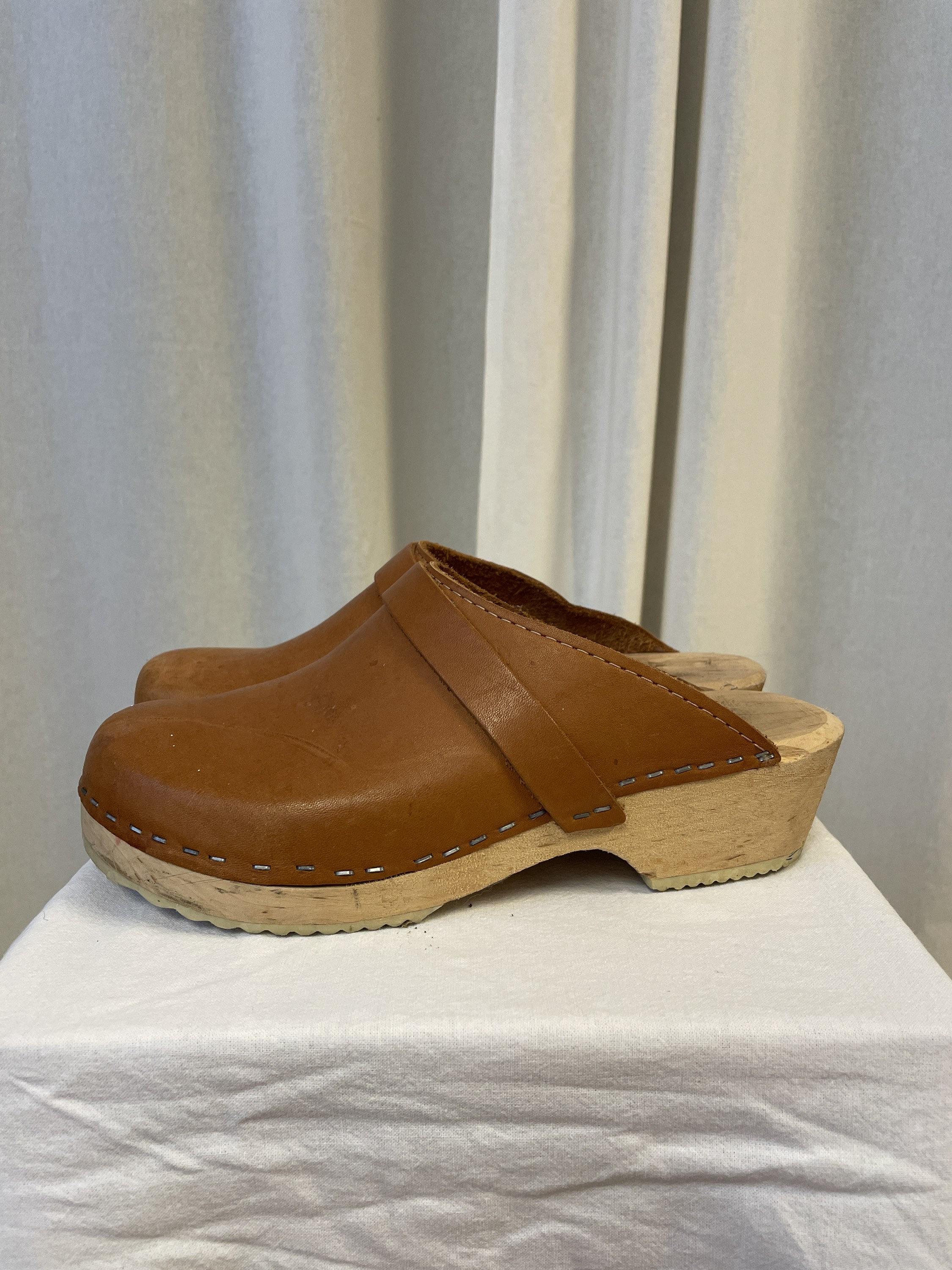 Classic Clogs Beige Leather 37 - Etsy