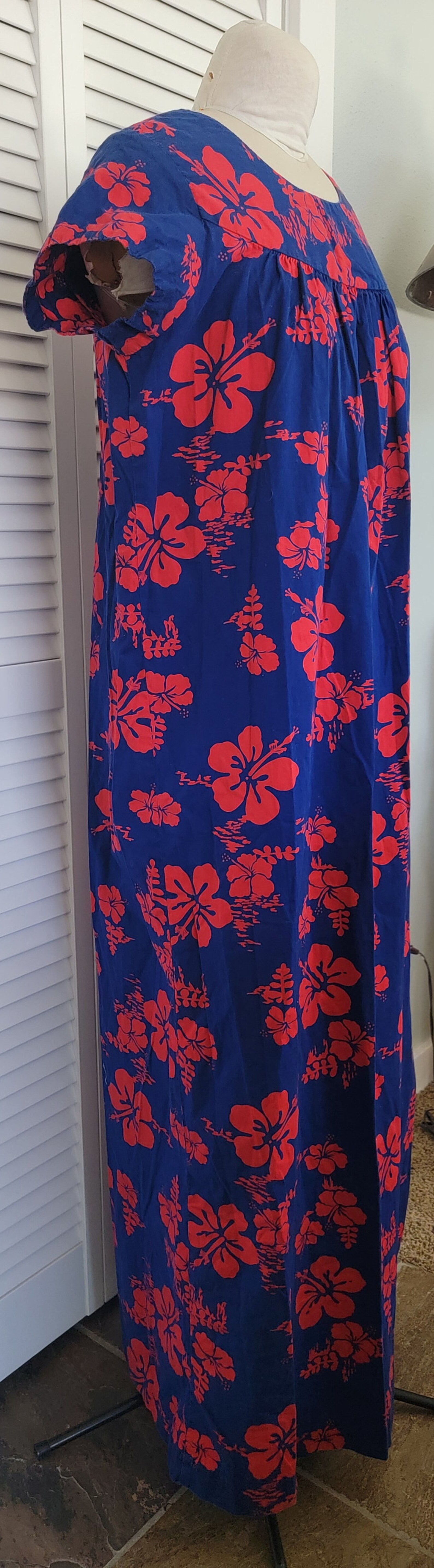1960s Hawaiian Dress/blue and Red Hibiscus Long Mumu/ Ui Maikai/ Luau ...