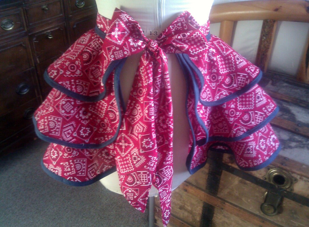 Red Hanky Apron/ Half Apron / Handkerchief Pattern Apron - Etsy