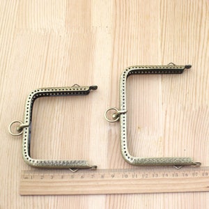 Antique Brass / Silver / Gunmetal Ring Opening Rectangle Embossed Purse ...