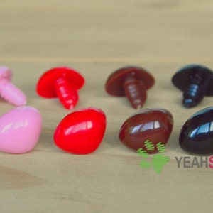 22mmx17mm Black Triangle Safety Nose / Plastic Nose 15 PCS Pink / Red ...