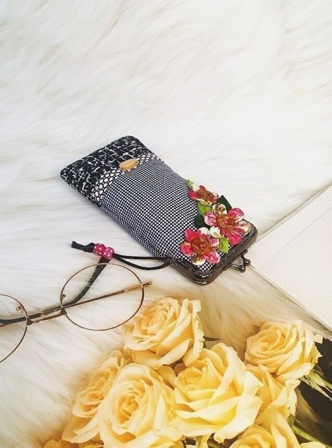 Fabric Glasses Case Retro Eyeglass Case Soft Eyeglass Case Kiss Lock ...