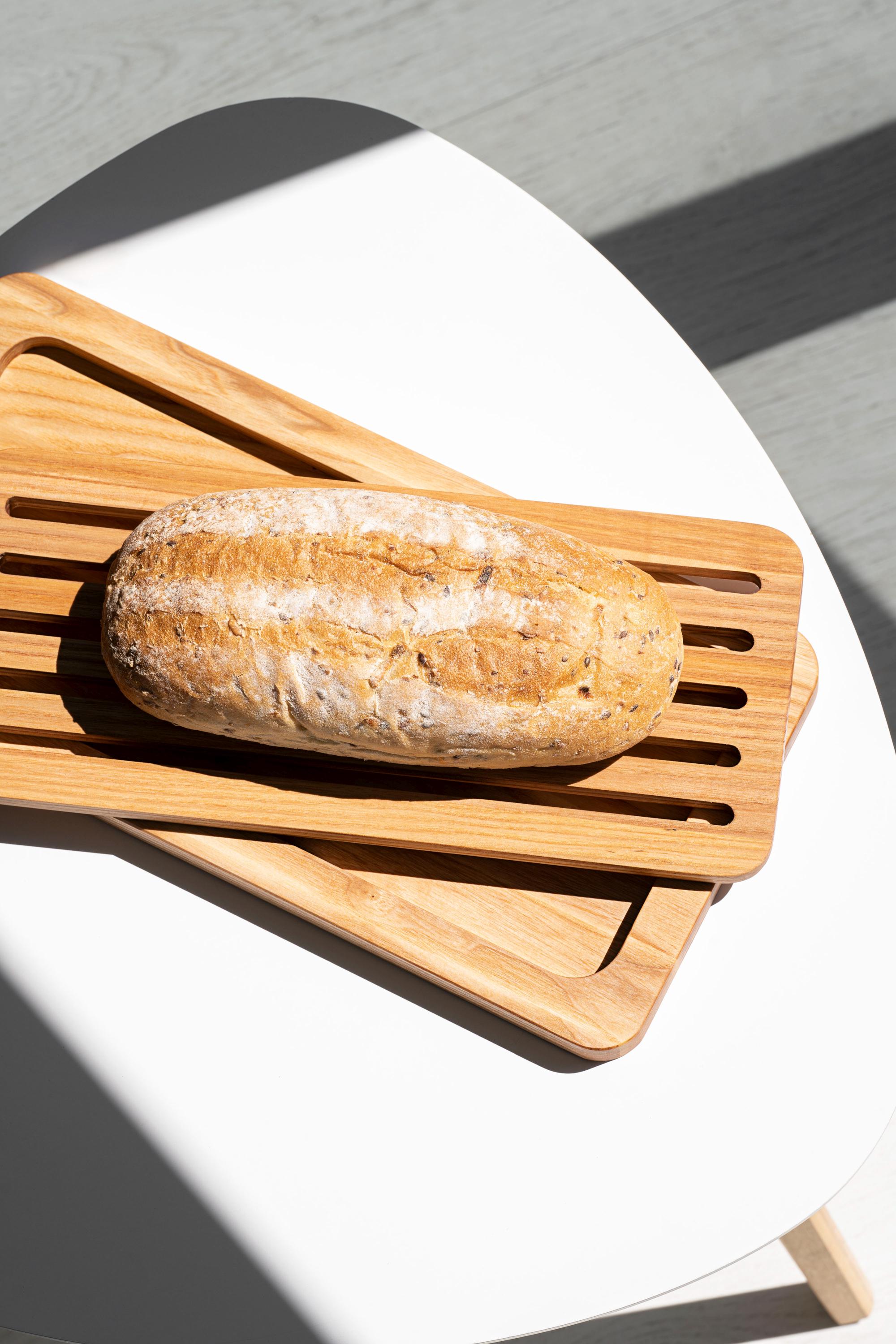 Personalized Oak Bread Board: Custom Engraved Rustic Kitchen Decor - Etsy