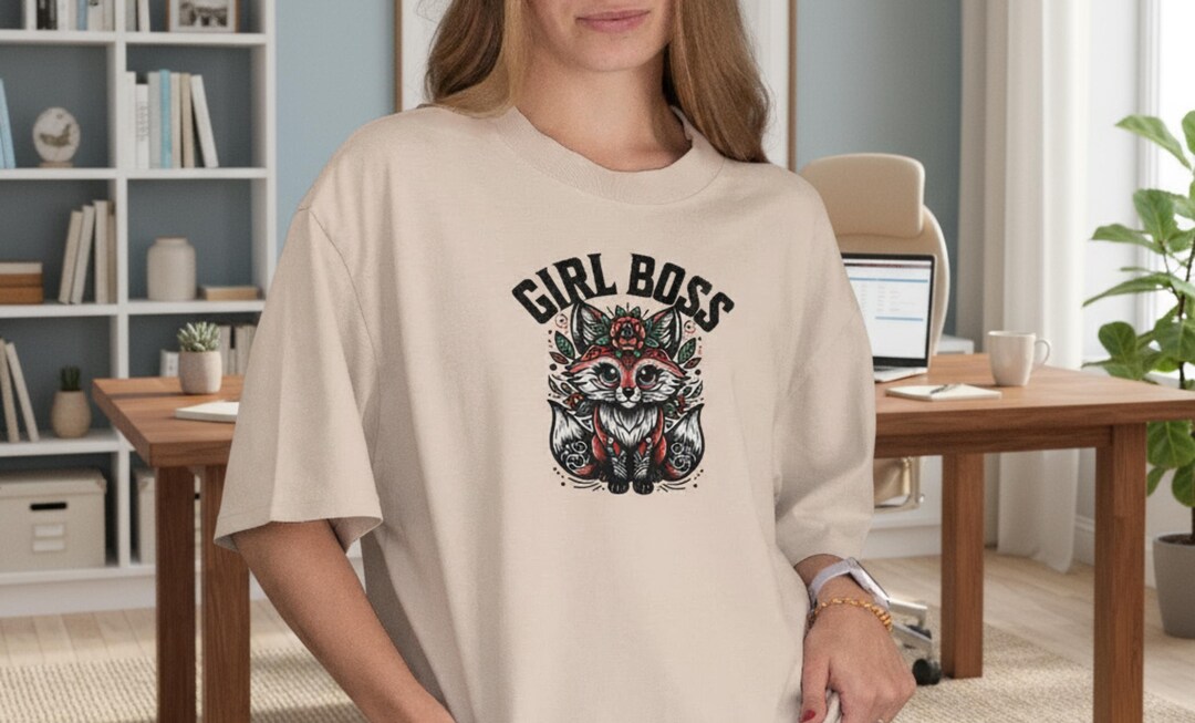 Girl Boss Fox Tee | Retro Tattoo Style Fox Illustration, Feminine ...