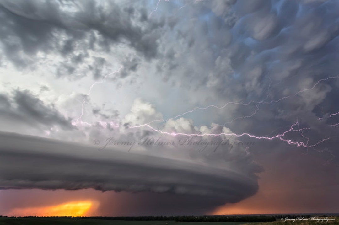 Fine Art Print of an Amazing Supercell Thunderstorm With - Etsy