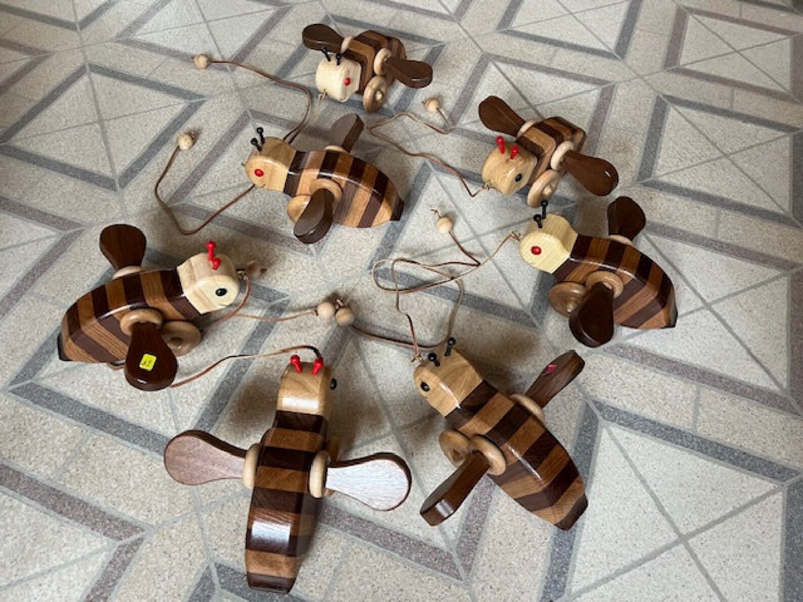 Bumble Bee Pull Toy, Natural Oak and Walnut - Etsy