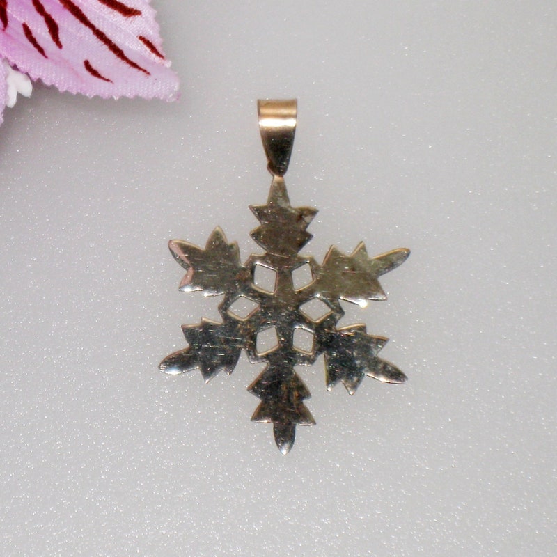 Snowflake Pendants - Etsy