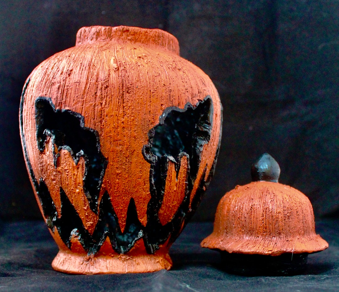 Urn-o-lantern: the Cursed Tree - Etsy