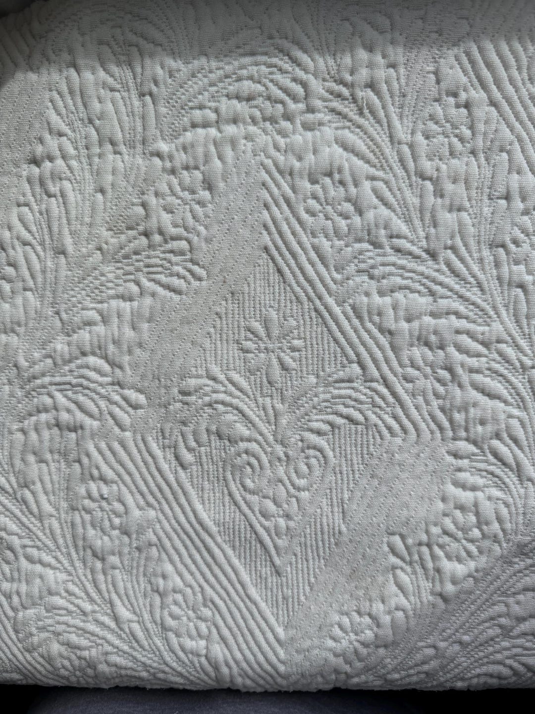 Trapunto Quilted Framed Hearts and Fleur Pattern on This Cream Vintage ...