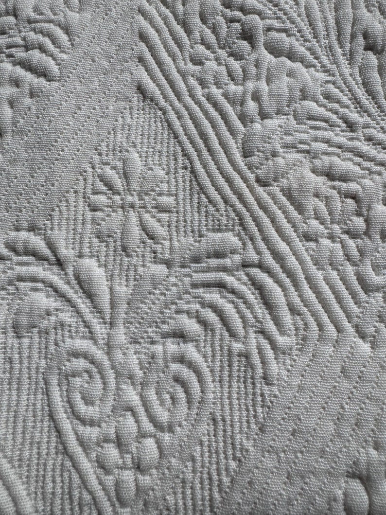 Trapunto Quilted Framed Hearts and Fleur Pattern on This Cream Vintage ...