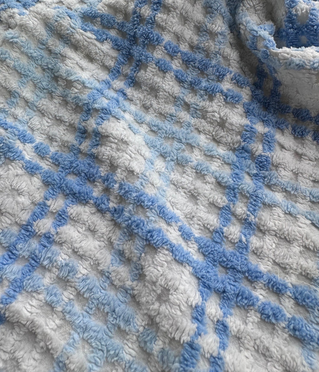 Shades of Light Blue and White Tufts in Plaid. Simple and Pretty ...
