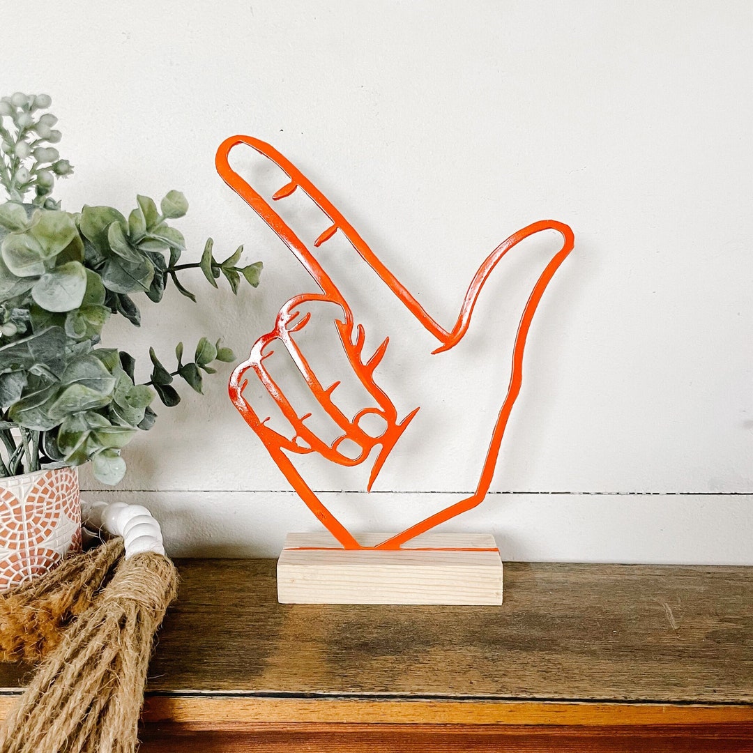 OSU Cowboys Hand Sign Collegiate Hand Gesture Go Pokes Symbol Oklahoma ...