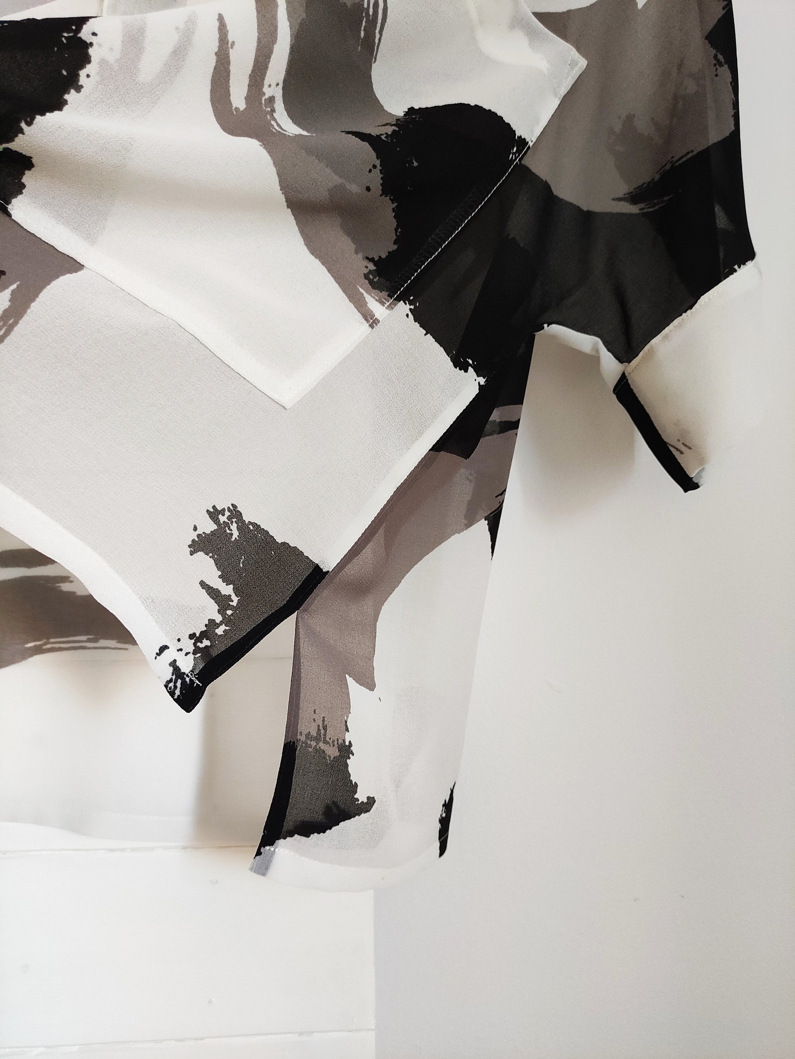 Monochrome Abstract Print Top - Etsy