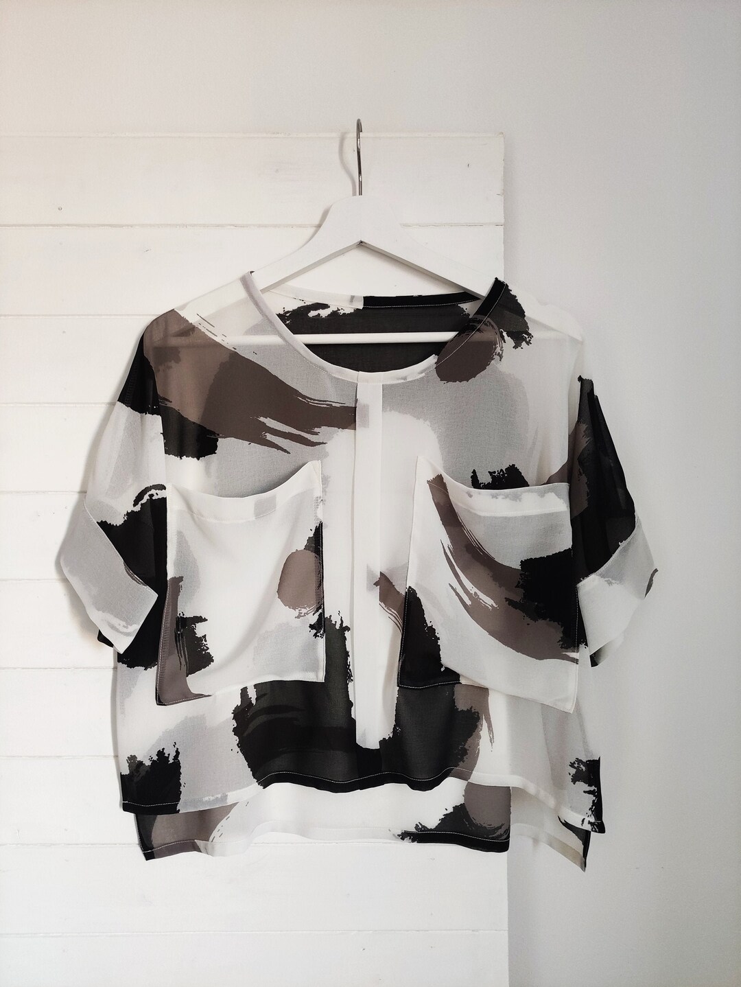 Monochrome Abstract Print Top - Etsy