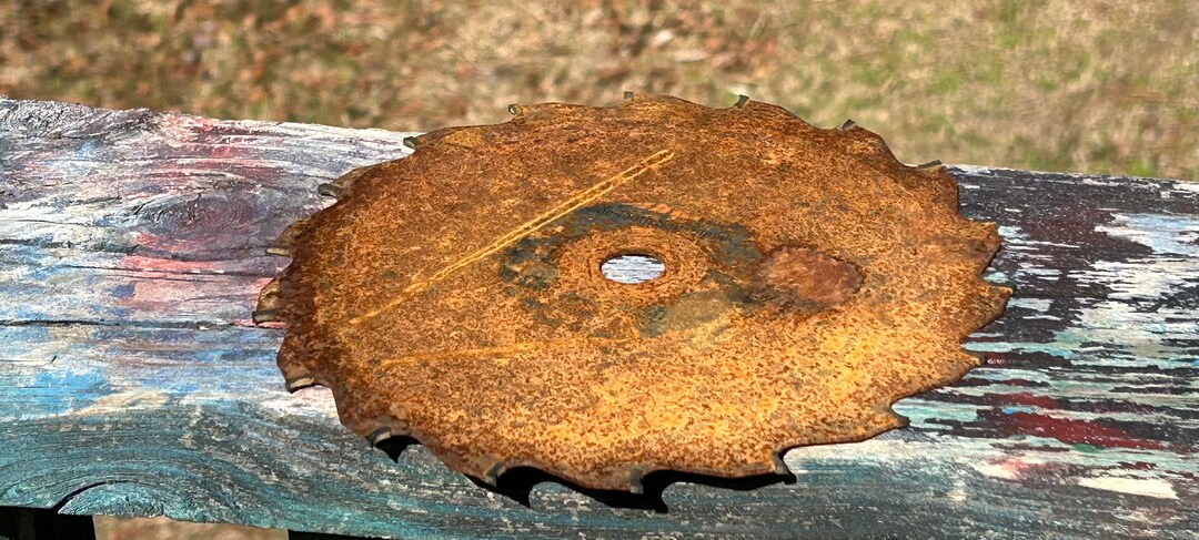 Rusty Saw Blade 7” Diameter Blade Rusted Round Blade Rustic Farmhouse ...