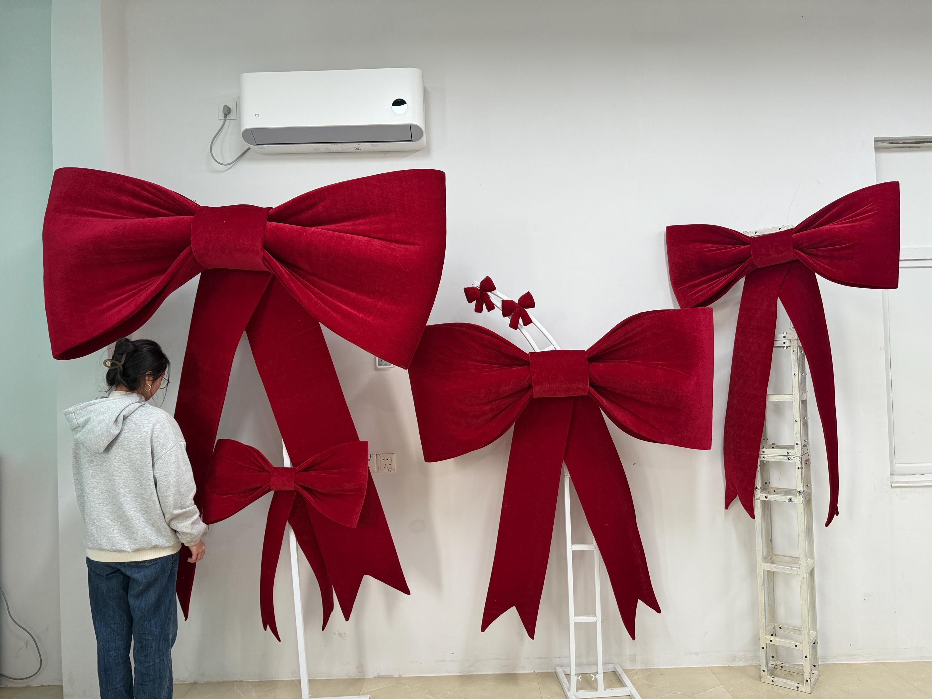 Handmade Giant Red Velvet Bow, Custom Oversized Bow, Luxury Wedding ...