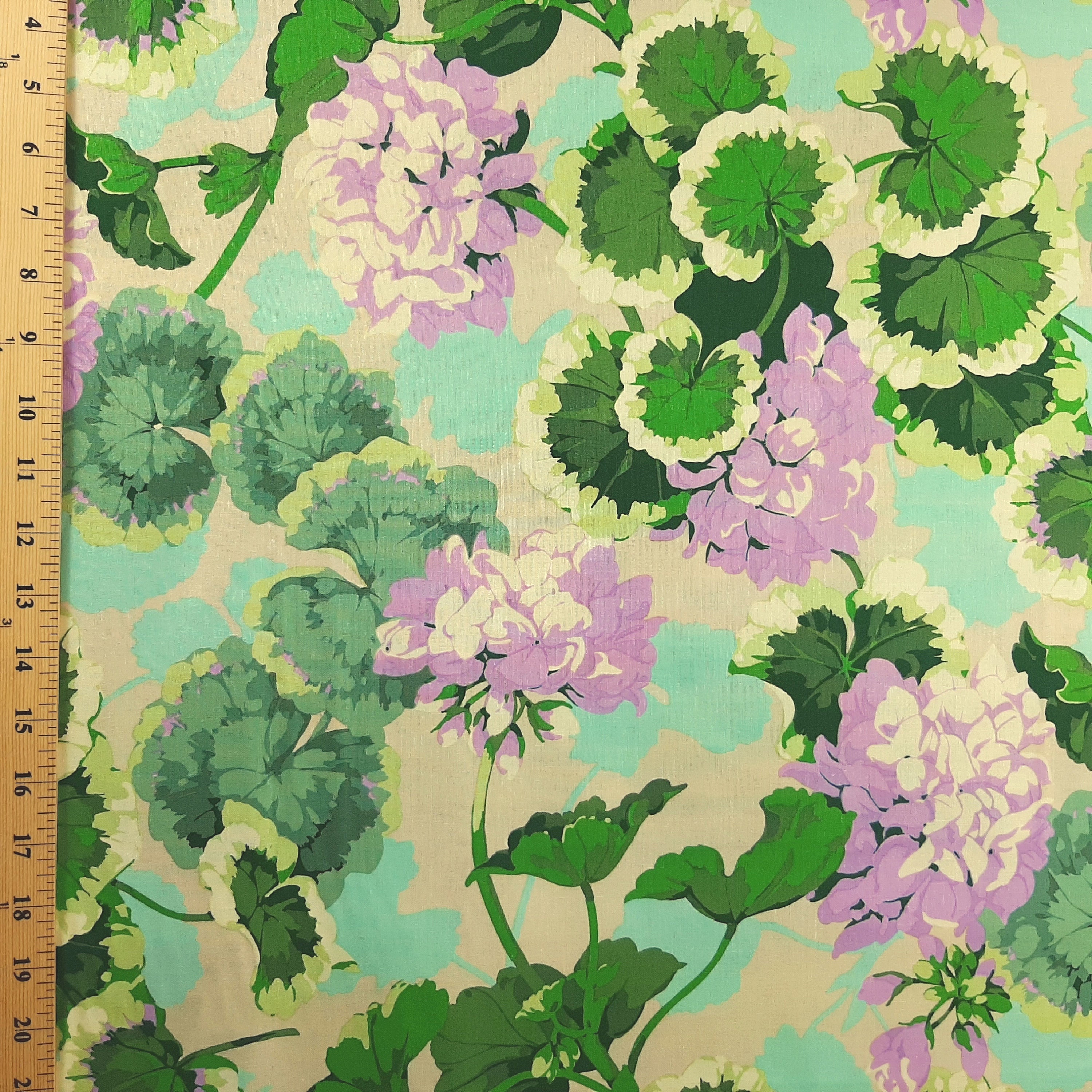 1 Fat Quarter Variegated Garden Geranium Martha Negley Green Aqua