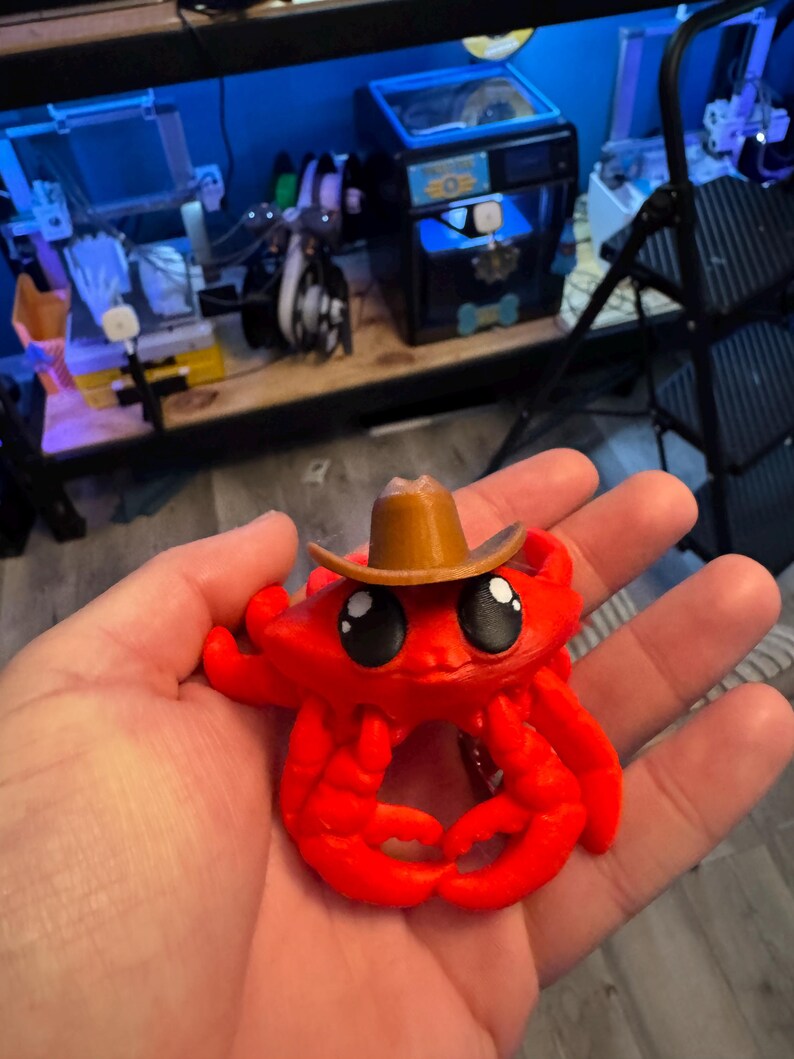 Cowboy Crab 3D Printed Articulated Desk Buddy - Cute Western Crab ...