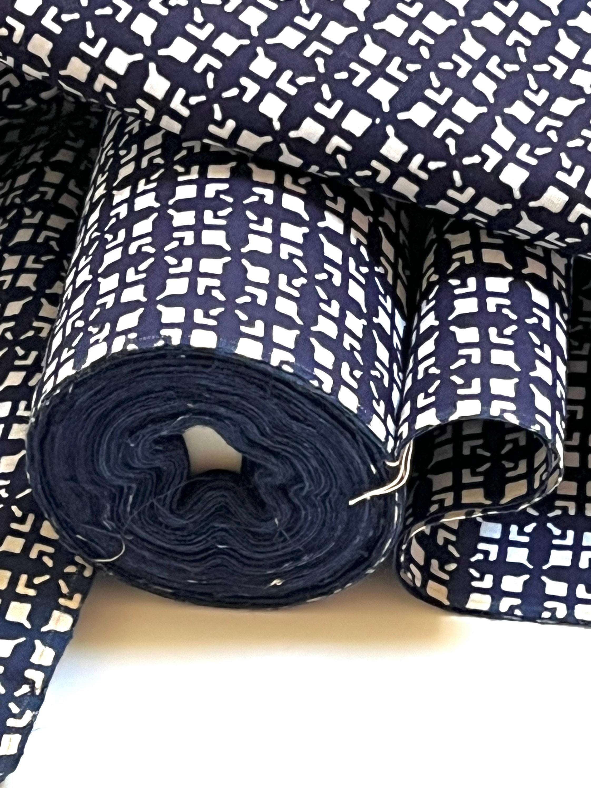 Japanese Yukata Cotton Kimono Fabric Indigo and White Geometric Retro ...