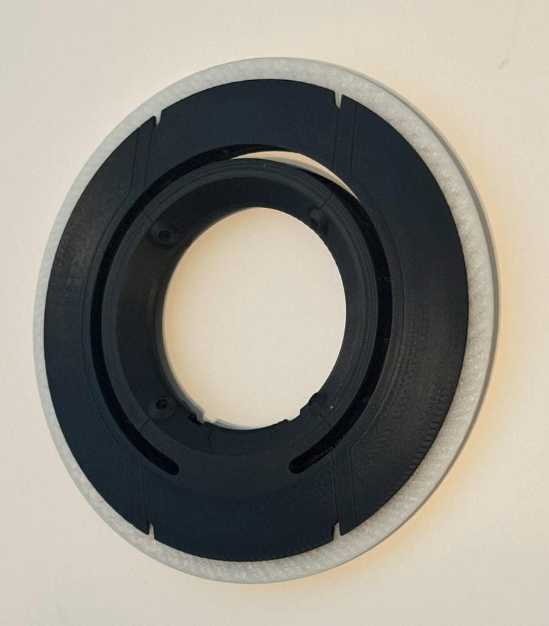 Tron Identity Disc, Glow in Dark PLA+ Prop, Sci-fi Cosplay - Etsy