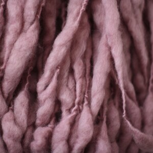 Thick and Thin Yarn Bulky Hand Spun Wool Slub Hand Dyed Tts™ Old Rose ...